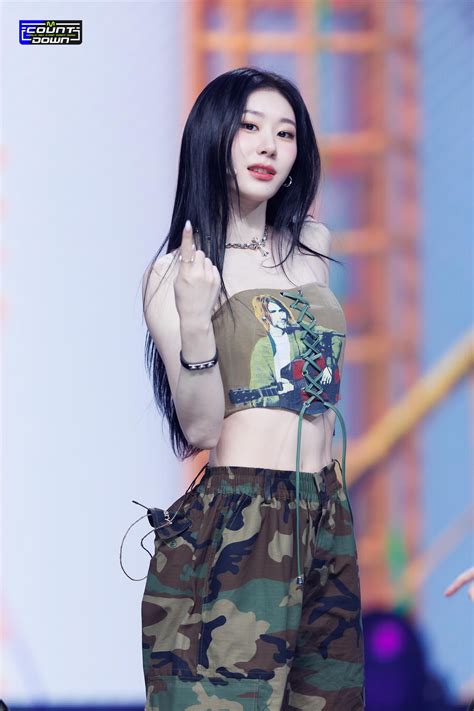 Itzy Lightstick R Itzy