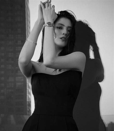 Pin Di Vara Su Han So Hee