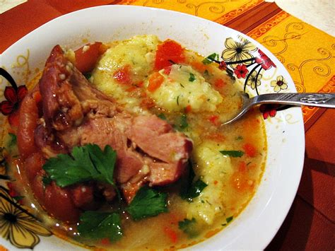 Reteta Culinara Ciorba De Ciolan Afumat Cu Galuste De Cartofi Si Zeama