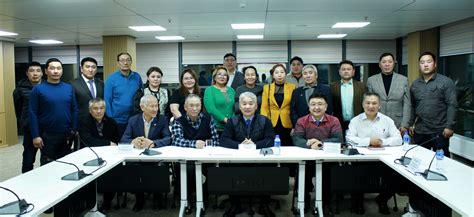 Vip76 Mn ХХААХҮ ийн сайд Ж Энхбаяр Төв аймгийн Борнуур сумын ногоочдыг хүлээн авч уулзлаа