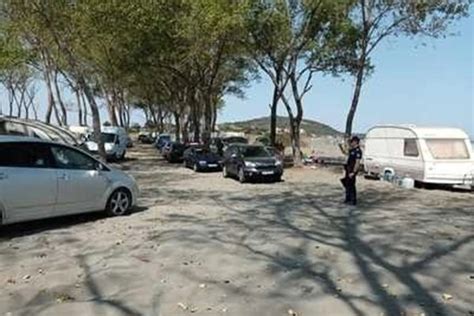 Разтуриха нелегален къмпинг в залива Вромос до Созопол