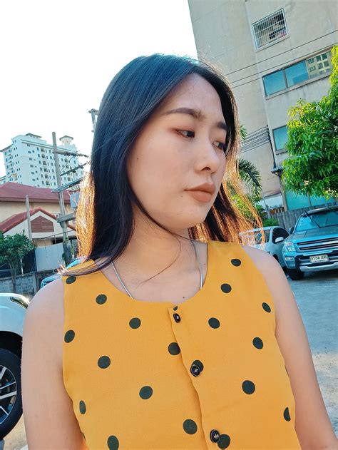 By Oppo Reno Pro Banana