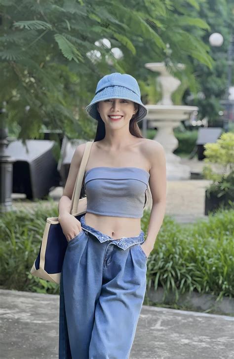 Minh Thu Sexy S Nh I U I Th C Kh C H N N I Tr Tr N Phim