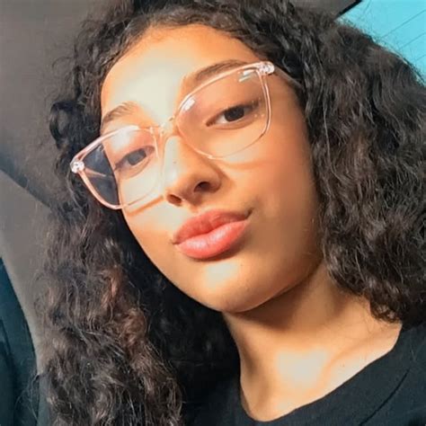 Katheryn 09 Katheryn 09 • Threads Say More