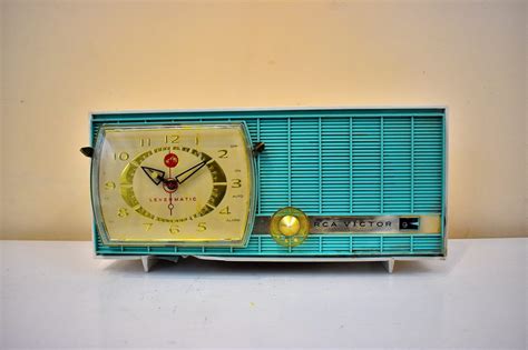 bluetooth ready to go turquoise and white 1957 rca victor model c 3h retro radio farm