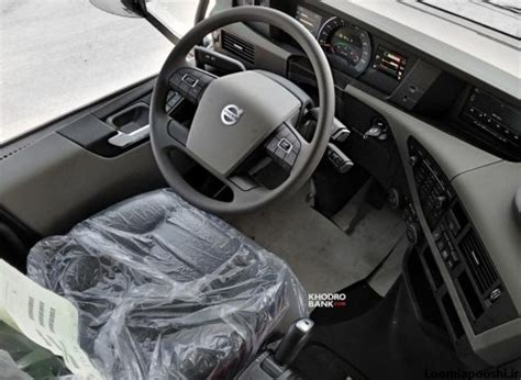 عکس داخل ماشین سنگین اف هاش ۵۰۰