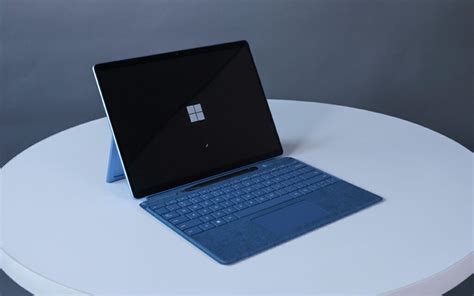 Microsoft Surface Pro 9 Review Making Laptops Ever More Nervous