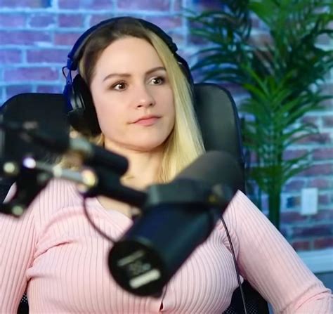 Emma Reactions Sing W Emma R ReactgirlsofYT