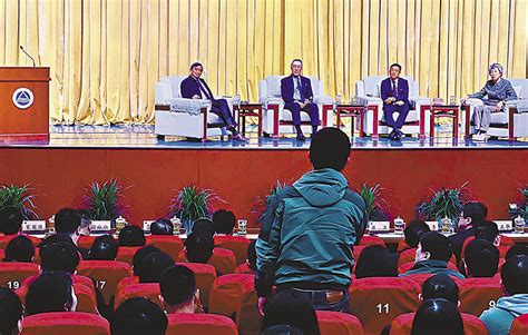 唐英年回鄉祭父 紀念「唐翔千誕辰百年」 香港文匯報