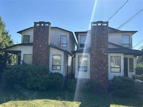 234a Hart Street Coquitlam Bc V3k 4a4 Duplex For Sale Re Max R2905781