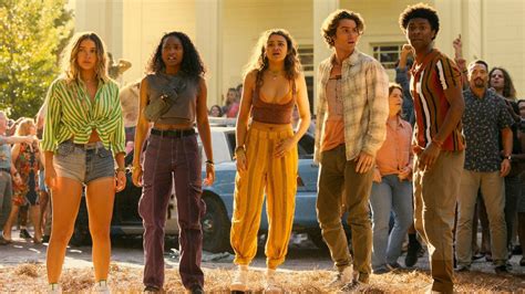 Were Going To Have To Wait Until 2026 For Some Wildly Popular Netflix Shows And Im Bummed To