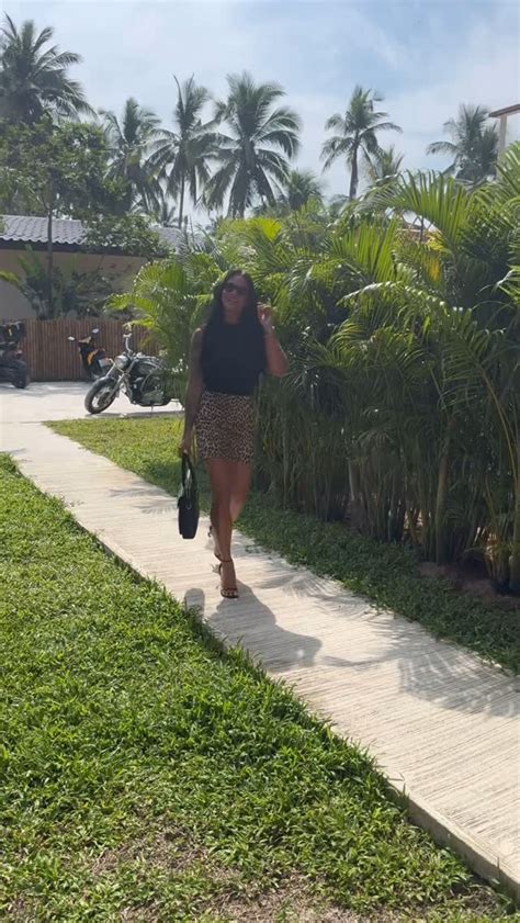 Chloe Lopez Leaving A Donation Fyp Foryou Reels Viral Skit