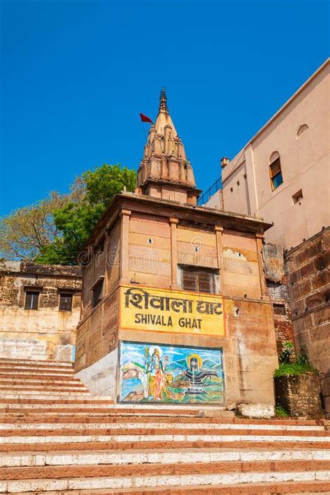 Varanasi Ghats En La India Del Norte Imagen De Archivo Editorial Imagen De Templo Torre