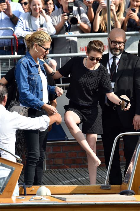 Kristen Stewarts Feet