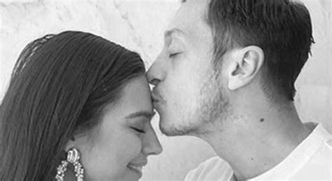 Mesut Özilin Mutlu Günü Son Dakika Magazin Haberleri