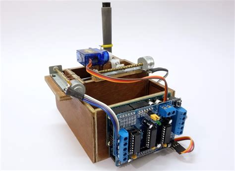 mini plotter made from dvd drive do the diy