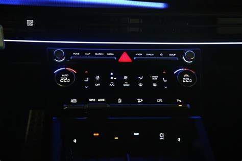 싼타페 캘리그래피 블랙잉크 실내 둘러보기 재롬