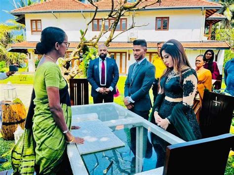 රටම ආදරය කරන ශ්‍රී ලාංකීය ක්‍රිකට් තරු තුනක් එකම දිනයේ යුග දිවියට ඡායාරූප Today News Lk