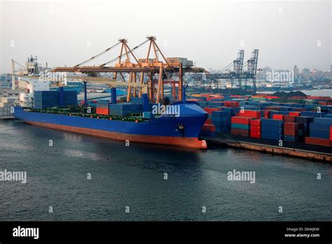 Cargo Ship Loading Containers Australia Stock Photo Alamy