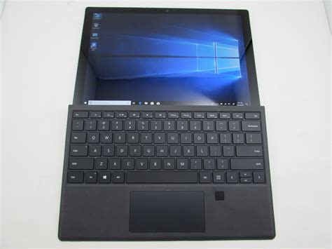 Microsoft Surface Pro 1796 Tablet I5 7300u 2 6ghz 8gb 256gb Win10 Keyboard Dock