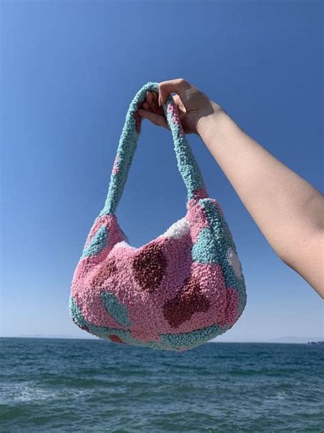 Best Tufting Ideas For Beginners And Advanced Tufters [2025]