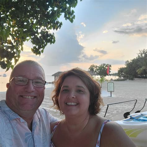 The Jen Carfagno Fan Club Jen On Vacation At The Beach ⛱️ 😎 Facebook