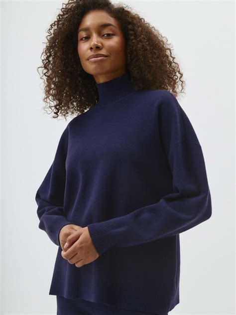 Свитер Женский Sela темно синий размер 46 свободный Китай купить C доставкой на Ozon по низкой