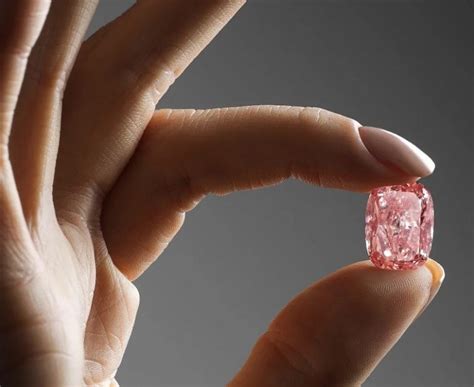 Pienk Diamant Vir Meer As R1 Miljard Verkoop Maroela Media