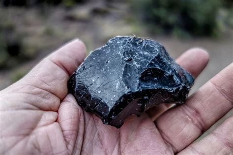 Obsidian Vs Onyx Differences Value Meaning And Properties