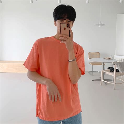 플라이데이 깔끔한 디자인과 데일리로 입기 제격😊😊 고급스러운 질감의 린넨 라운드 티셔츠