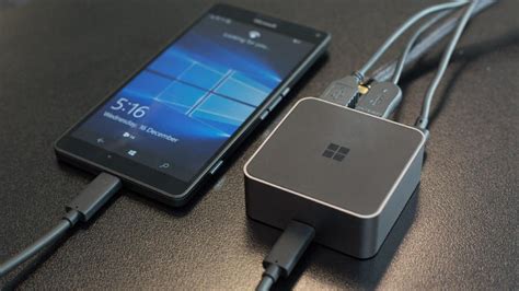 Microsoft Display Dock Hd 500 за Lumia компютър в джоба