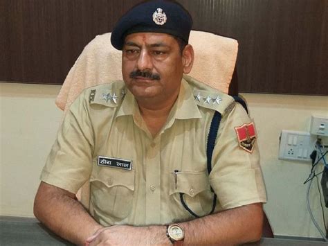 Hc Canceled The Dismissal Order Of Dsp Hiralal Saini कॉन्स्टेबल संग