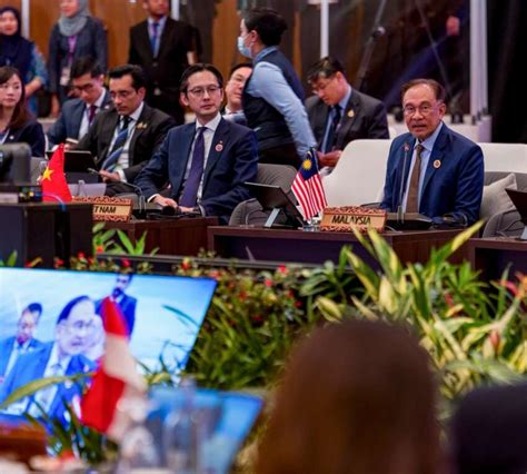 မြန်မာ့အရေး ဘုံသဘောတူညီချက် ၅ ရပ်ဖြင့် ဖြေရှင်းရန် ထပ်မံတောင်းဆိုလိုက်ပြီး တိုက်ပွဲများနှင့