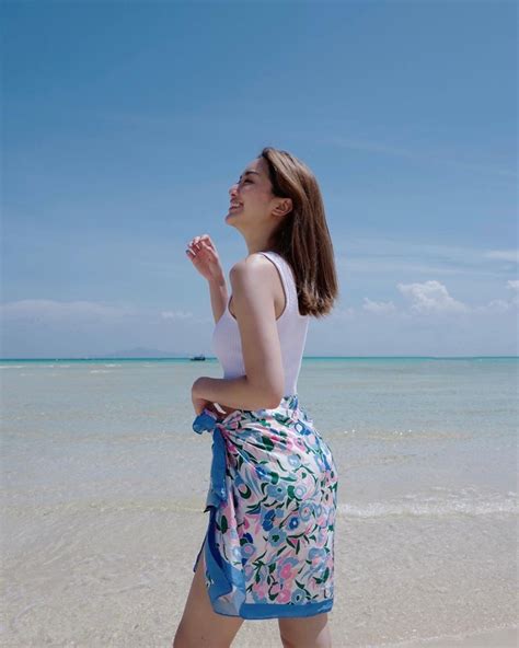 น้ำหวาน ภูริตา ถอดเสื้อ โชว์หุ่นแซ่บ ในชุดว่ายน้ำวันพีซ