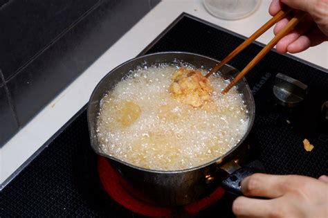 바삭바삭 홈메이드 프라이드 치킨 만들기 레시피