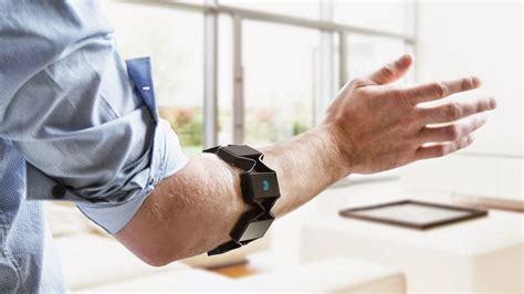 Amazone Myo Gesture Control Armband