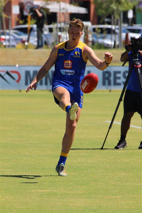 Alex Witherden And Zac Langdon Getting West Coast Eagles Facebook