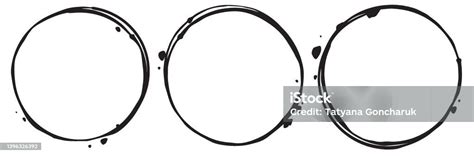 벡터 드로잉 검은 색 페인트의 선과 반점에서 추상적 인 둥근 프레임 세트 유리 마크 로고에 대한 스톡 벡터 아트 및 기타 이미지