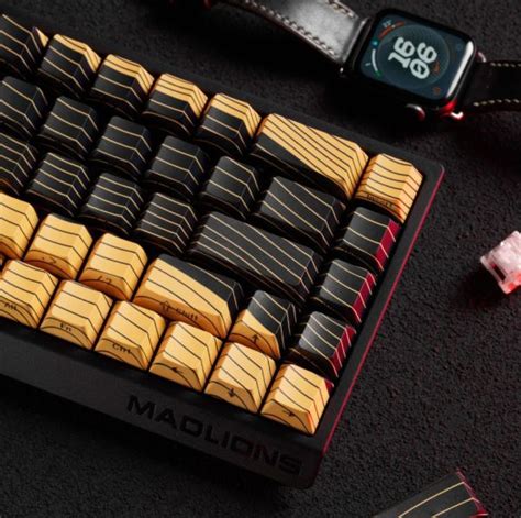 Mad68he Magnetic Game Keyboard Supports Quick Triggering
