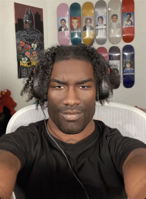 Drop Funny Bruce Pics In The Comments Rbrucedropemoff