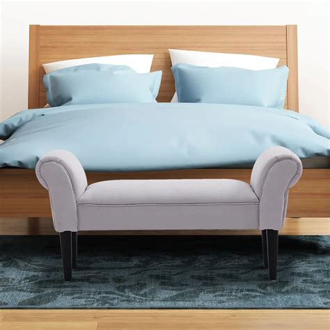 Banquinho Pé De Cama Cinza Com Braços Forrada Tipo Banco De Madeira