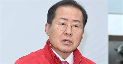 홍준표 “헌재 심판과 수사 문제는 윤통에게 맡기자”