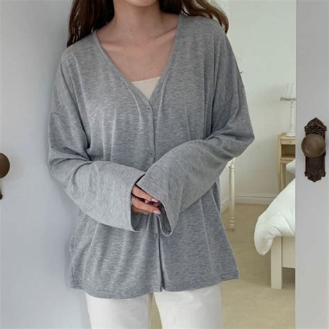 아이엠미키 브이루즈 가디건루즈핏가디건롱기장루즈카디건레이온가디건브이넥가디건카디건스판폴리면원단단추가디건봄신상y넥