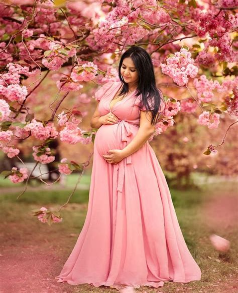 Pin By Neha Agarwal On Maternity Photography Poses Pregnancy Pics