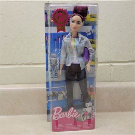 2018 Barbie Robotics Engineer Asian W Laptop