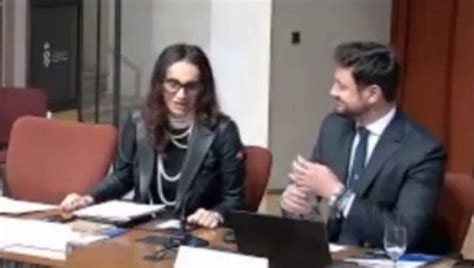 Andrea Giambruno Assente A Diario Del Giorno Motivo E Sfogo Fuorionda Con Lassessora