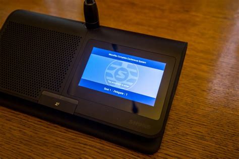 System Shure Mxcw W Sali Senatu Uniwersytetu Warszawskiego Avintegracje