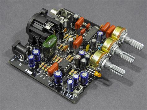 Echo Generator For Microphones