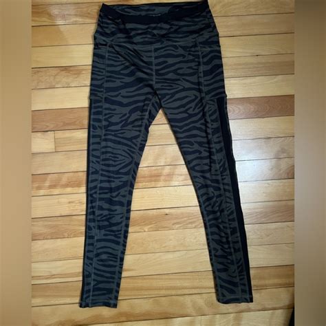 Gottex Pants And Jumpsuits Gottex Tiger Striped Workout Leggings Poshmark