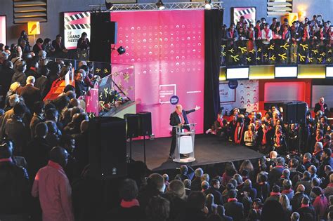 Lyon 9e Avant Lhôtel De Ville Comment Gérard Collomb Sest Imposé De La Duchère à Lindustrie
